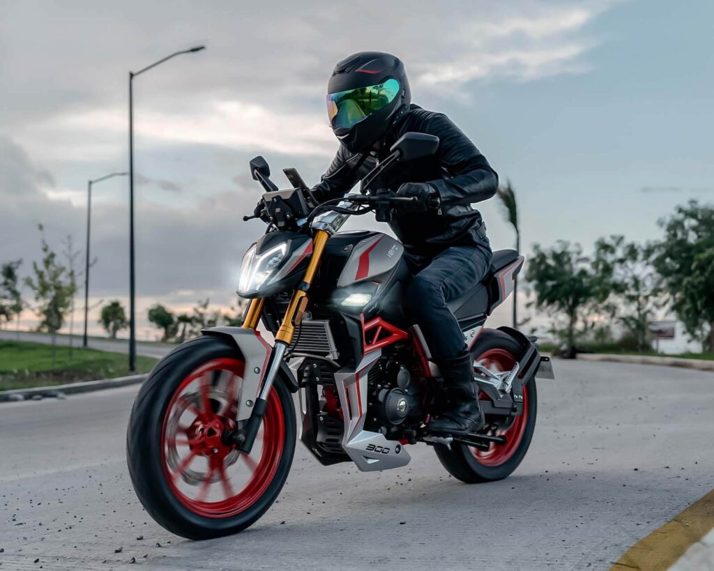 Nitrox 300 T3 – Vento Motorcycles U.S.A │Venezuela